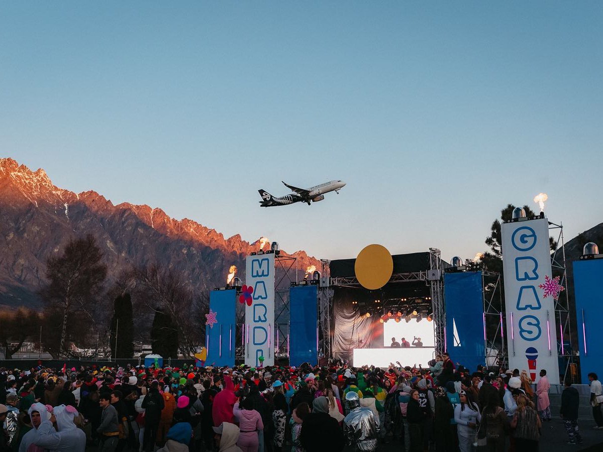 Mardi Gras Queenstown | TomTom Productions